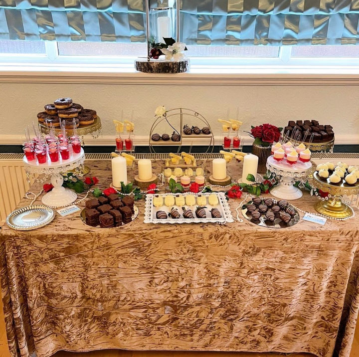 40 Dessert Table Ideas on a Budget - Wedding Dessert Table