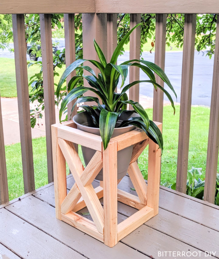 20 Free DIY Wood Plant Stand Plans - The Beauty Dojo