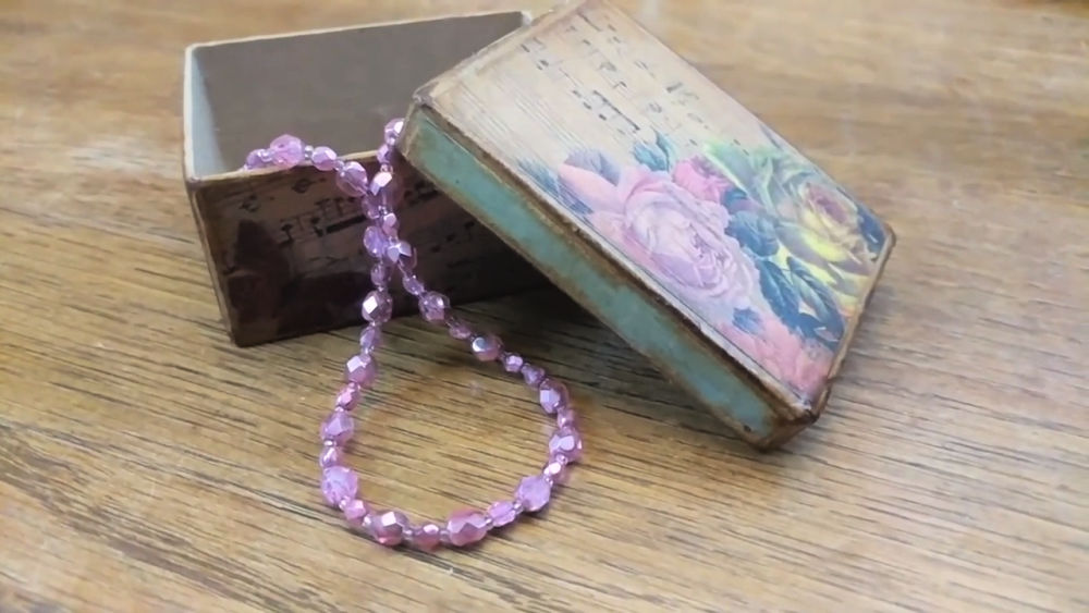 25 Easy DIY Paper Mache Gift Boxes - The Beauty Dojo