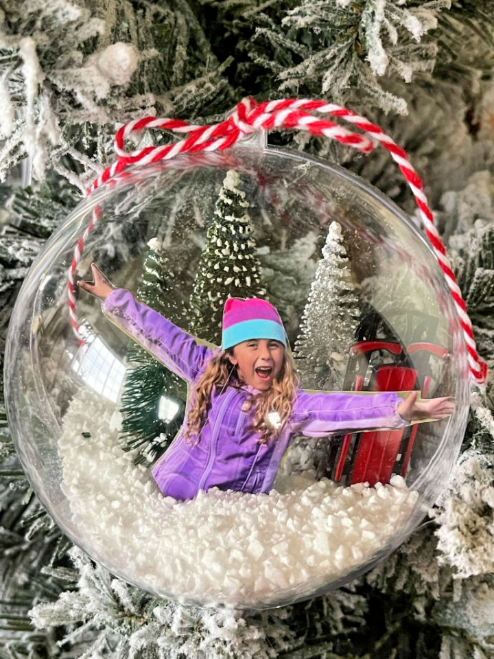 25 DIY Snow Globe Ideas To Make Your Own Snow Globes
