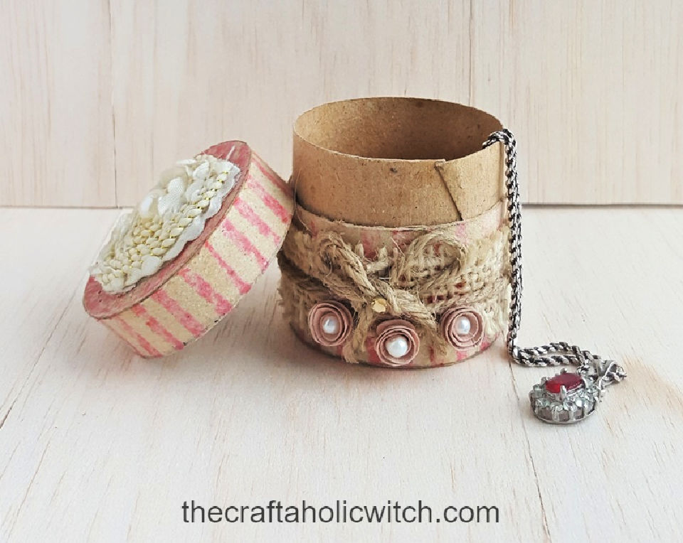 30 Free DIY Jewelry Box Plans - The Beauty Dojo